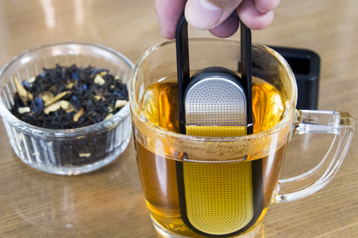 KINTOの「LOOP TEA STRAINER」が1人分のお茶を手軽に淹れる最適解でした | ROOMIE（ルーミー）