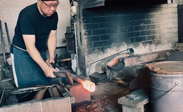 日本の伝統技術が凝縮。刀鍛冶が制作のプレミアムペーパーナイフ | ROOMIE（ルーミー）