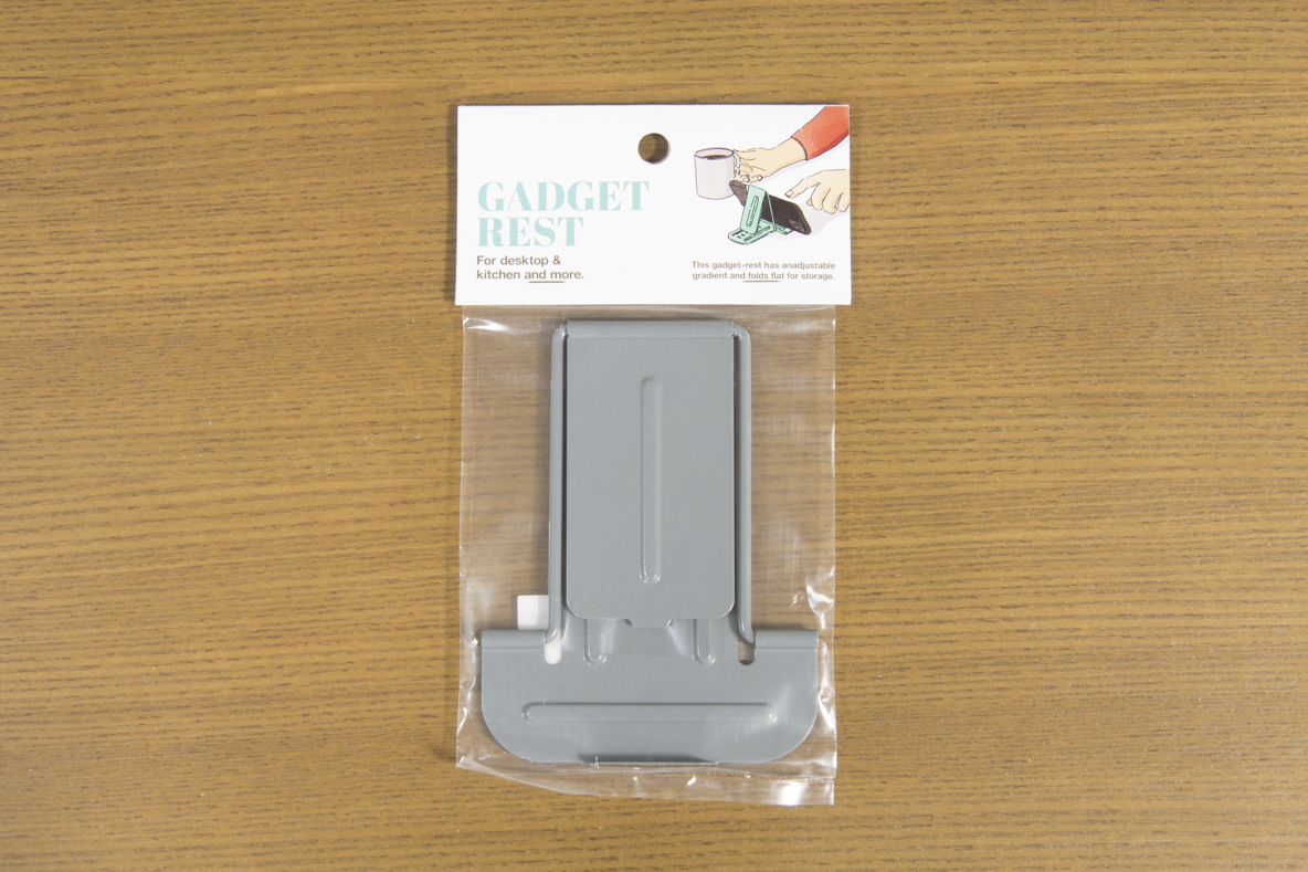 持ち運びもできちゃうハイタイドの「超スマートなガジェットスタンド」は、スマホだけじゃなくてSwitch用にもイイな〜 | ROOMIE（ルーミー）